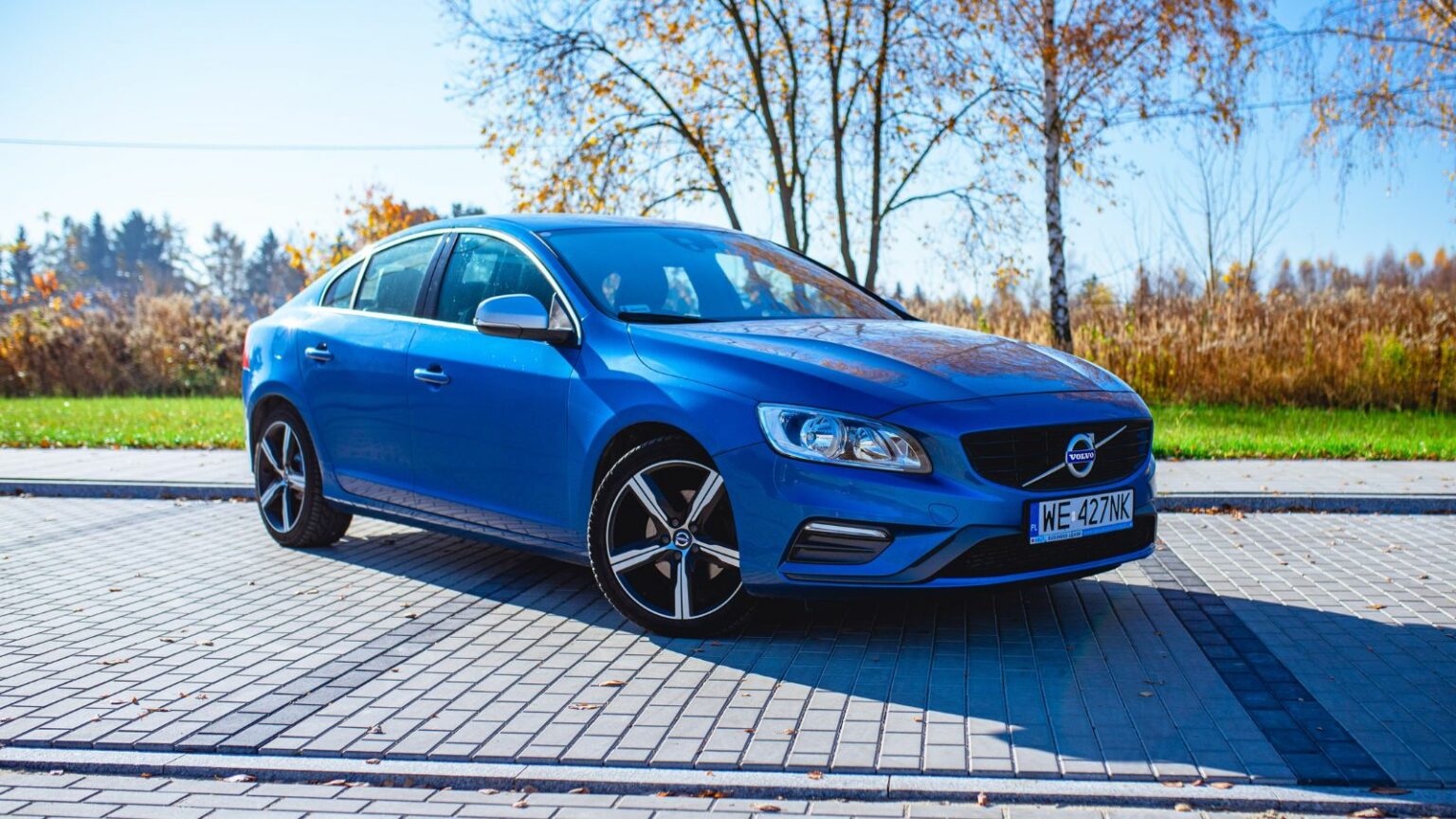16 Luxury Cars That Cost Less to Own Than People Assume (Canada ...